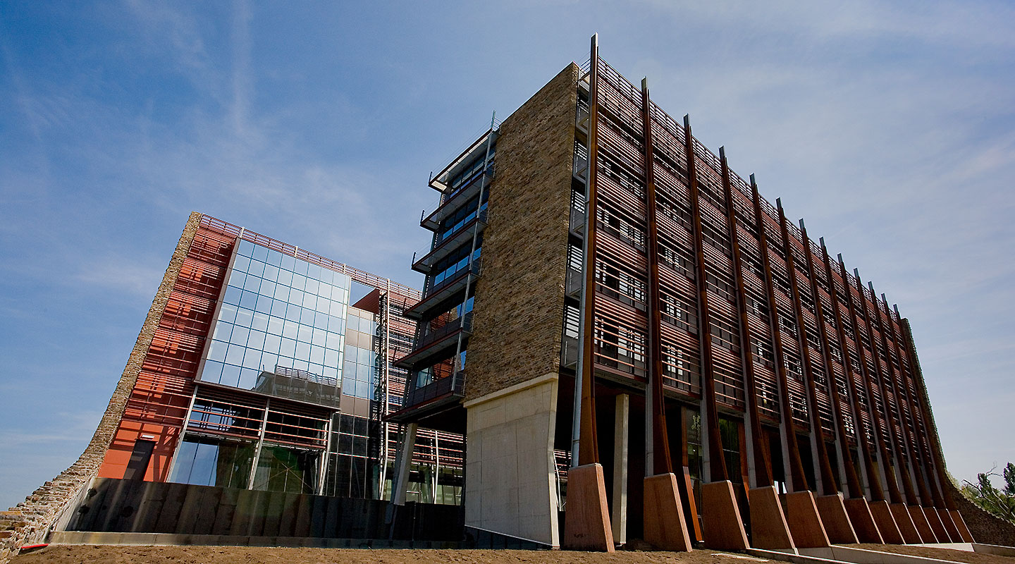 Contract Projects | Offices | Flos