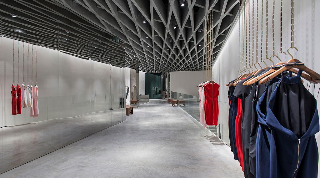 Contract Projects | Retailers | Flos