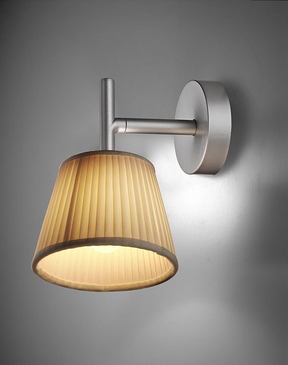 F6110007: Discover the Flos suspended lamp model Romeo Soft S2